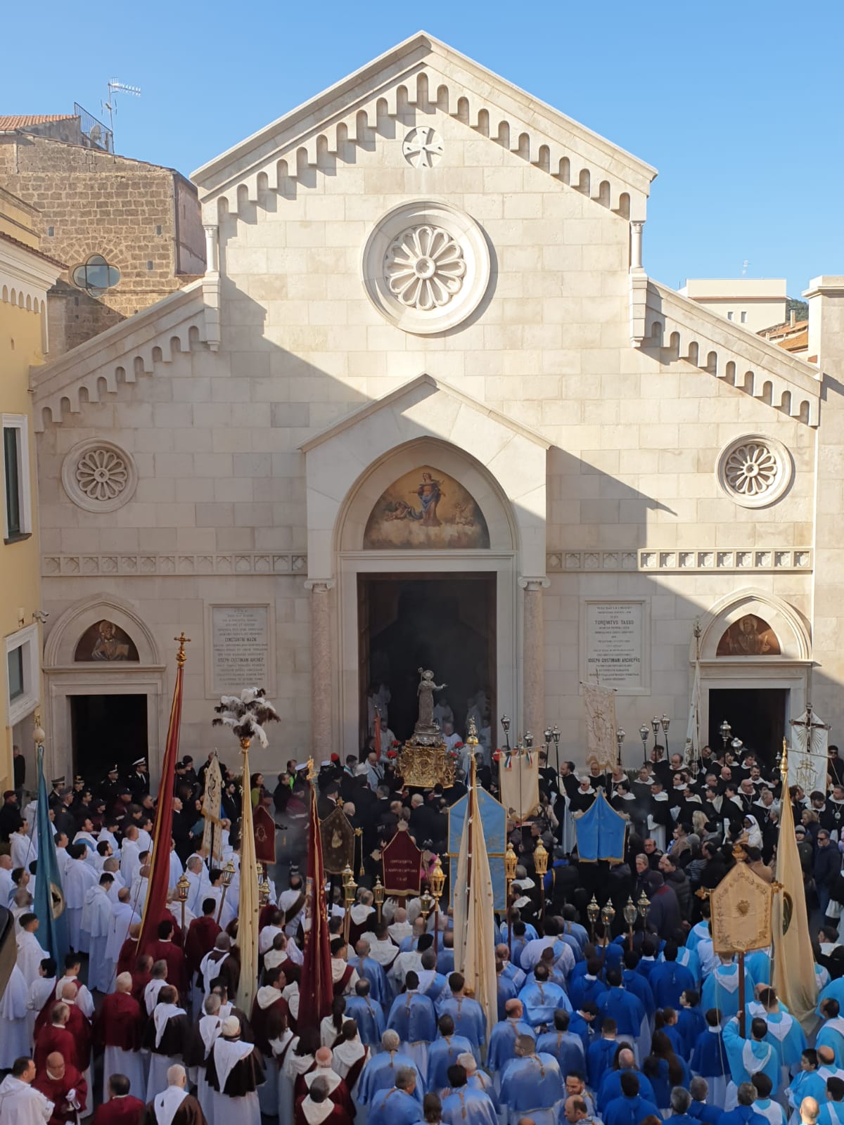 Sant’Antonino benedice il suo popolo, ritorna la processione religiosa ...